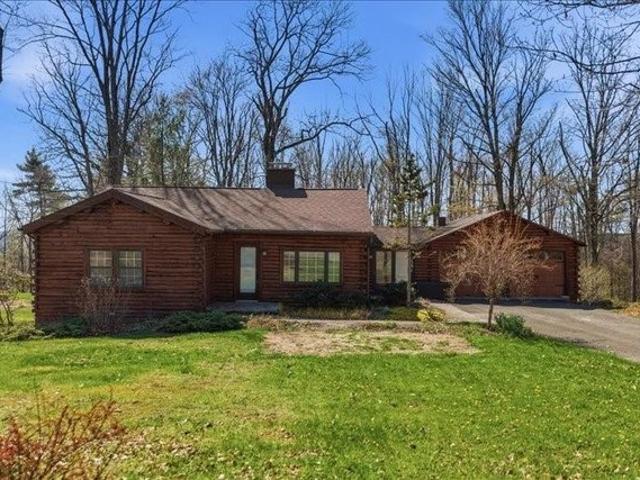 2153 Farm to Market Rd, Johnson City, NY 13790