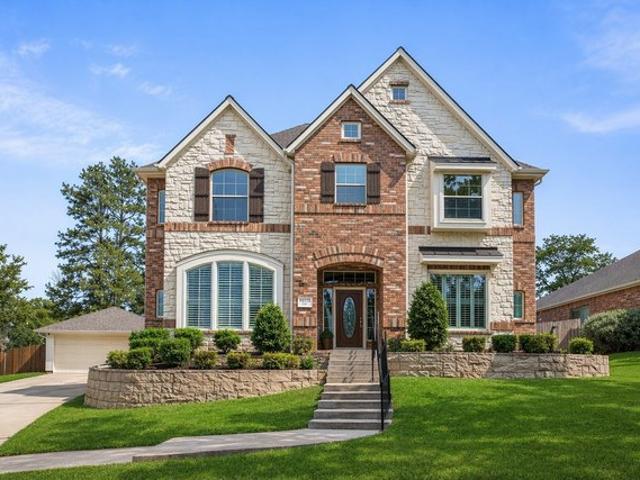 2153 Summit Mist Dr, Conroe, TX 77304
