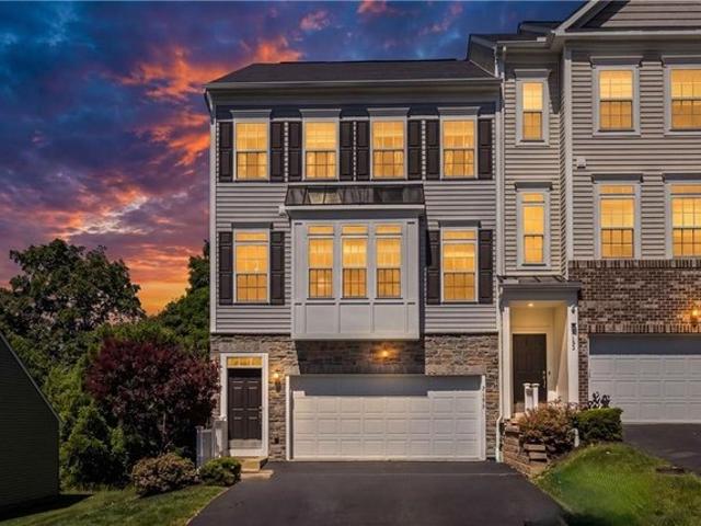 2153 Shawnee Dr, Washington, PA 15301