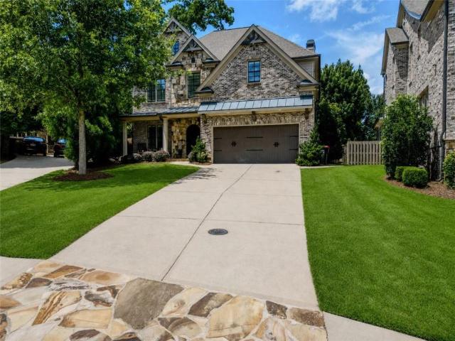 2153 Whitestone Court SE
