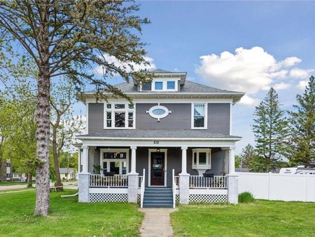 215 3rd St SE, Cokato, MN 55321