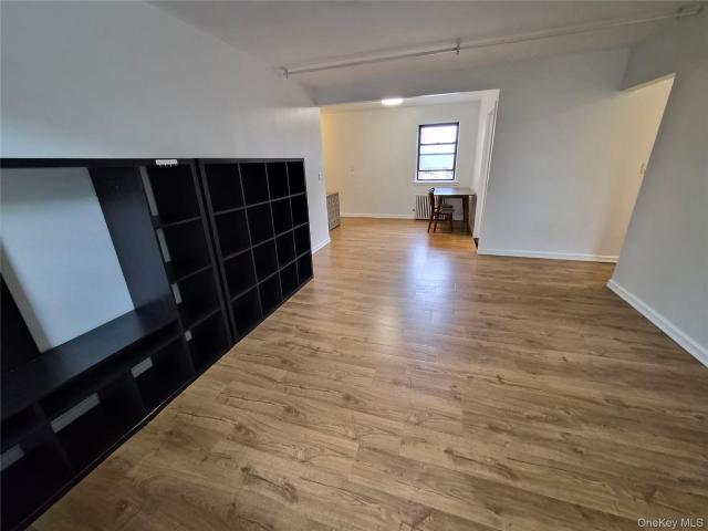 215 0 th Avenue 2C
