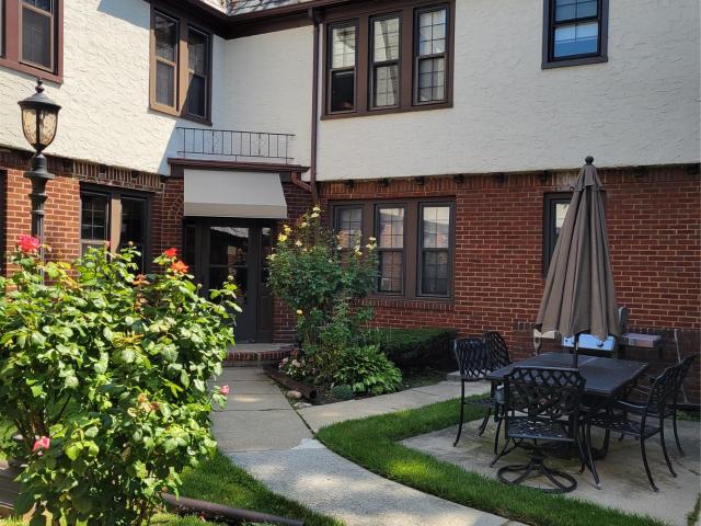 215 0 rd. Ave B