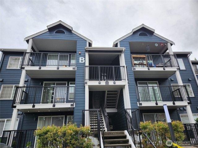215 100th St SW Apt B204, Everett, WA 98204