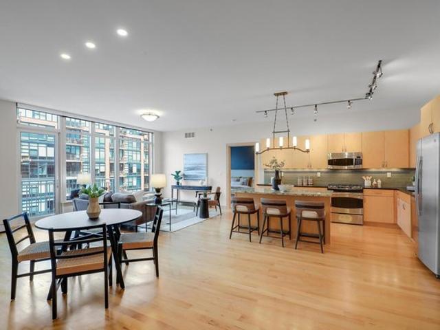 215 10th Ave S Unit 727, Minneapolis, MN 55415