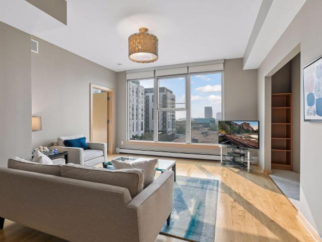 215 10th Avenue S # 637