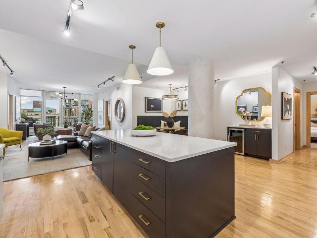 215 10th Avenue S # 321