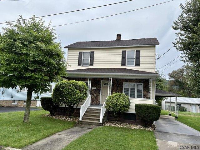 215 22nd St, Windber, PA 15963