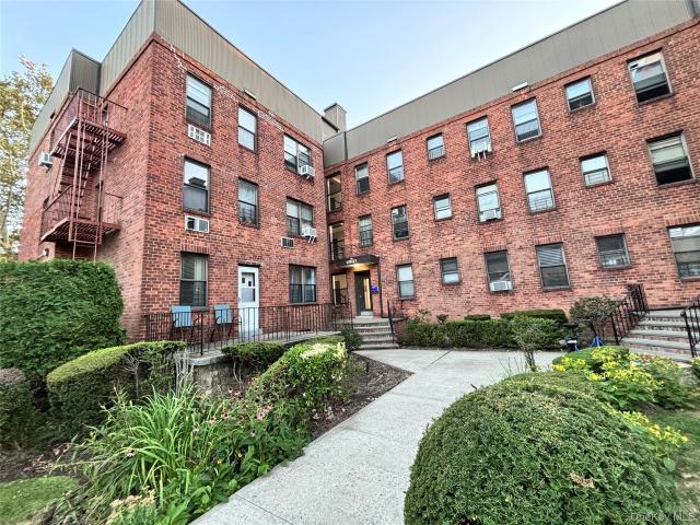 215 2 th Avenue 1B