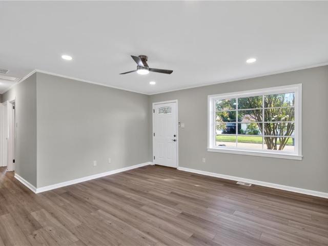 215 Courtney DR