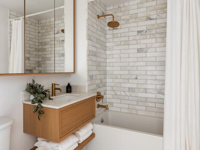 215 Calyer Street, Unit 1