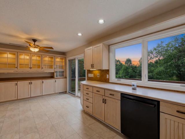 215 Cameron