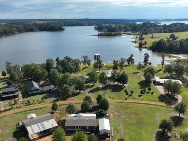 215 Cart Bayou Ln, Many, LA 71449