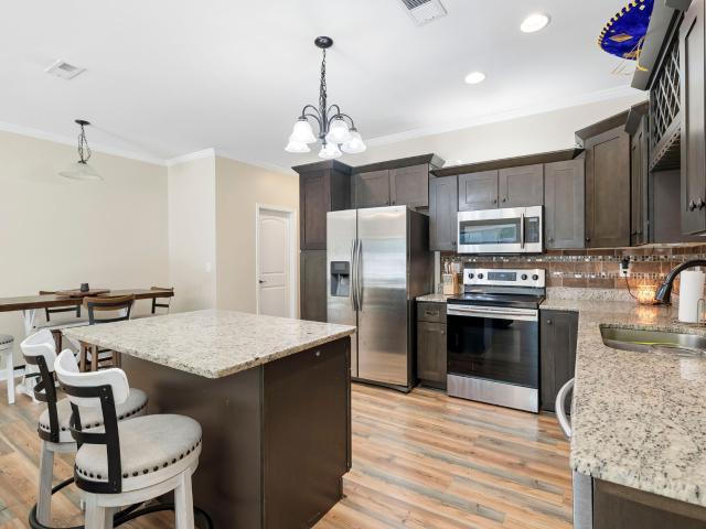 215 Cedar St