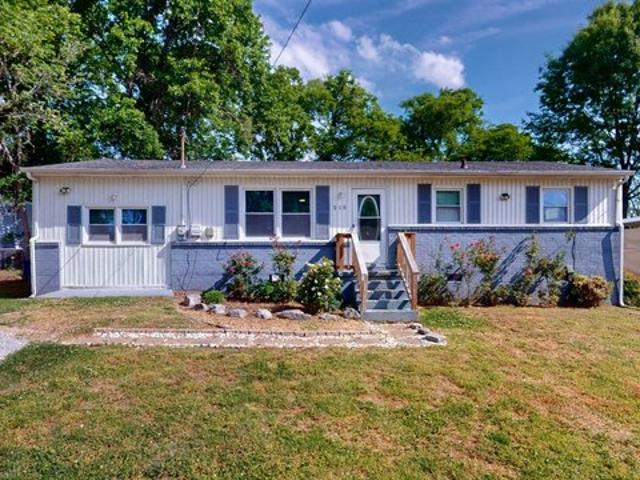 215 Chestnut Dr, Shelbyville, TN 37160