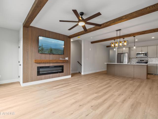 215 Circle Drive Unit 10