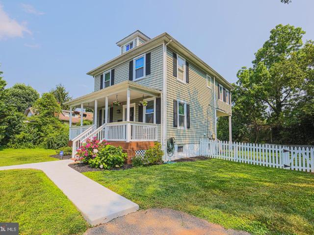 215 Clarendon Avenue