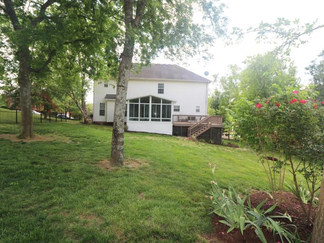 215 Crooked Creek Ln