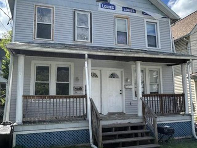 215 and 1/2 William St, Scranton, PA 18508