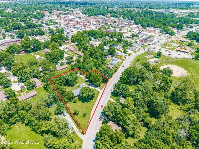 215 and 217 W 2nd St, Fulton, MO 65251