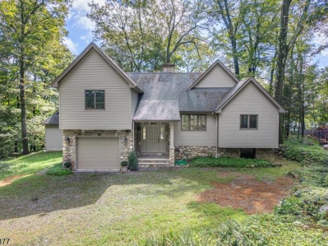 215 Aniwa Rd