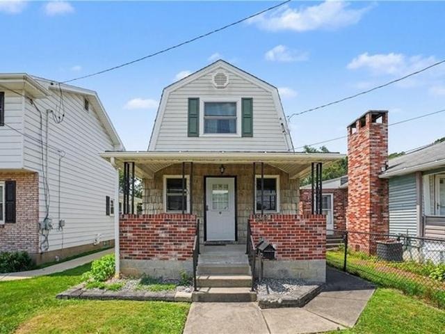 215 Acme Ave, Cheswick, PA 15024