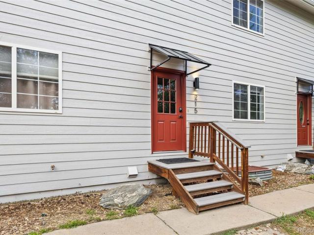 215 Arapahoe Street