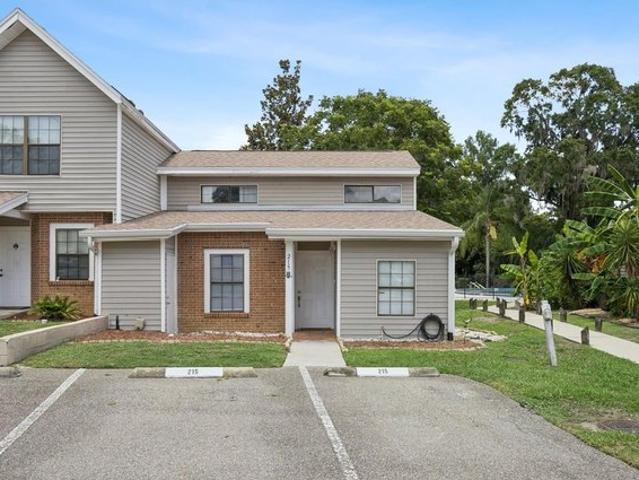 215 Arbor Cir, Sanford, FL 32773