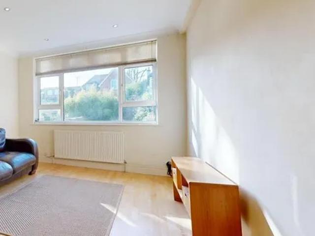 215 Archway Road, London, N6 5AX, United Kingdom | 1 bed apartment for rent #140398329 | Rentberry