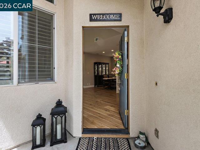 215 Azalea Ln