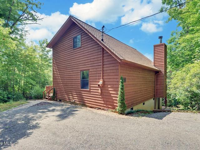 215 Black Bear Ridge