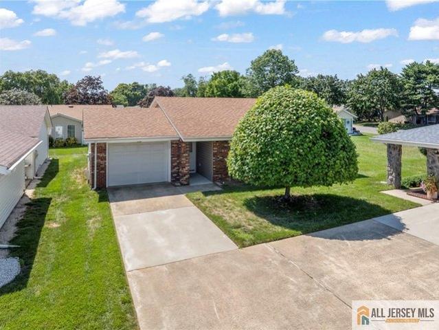 215 Branch Rd Unit A, Monroe, NJ 08831