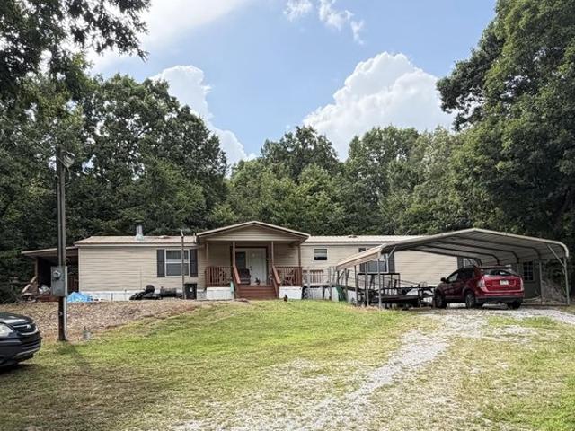 215 Brewer Hill Rd, Batesville, AR 72501