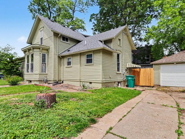 215 G Street