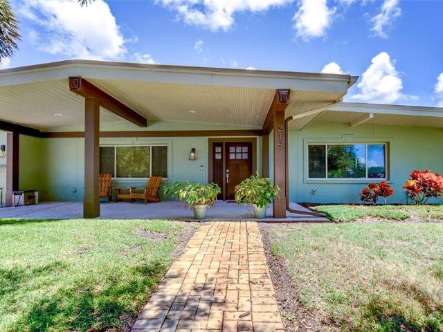 215 Garden Cir, Belleair, FL 33756 | MLS #TB8475 | Compass
