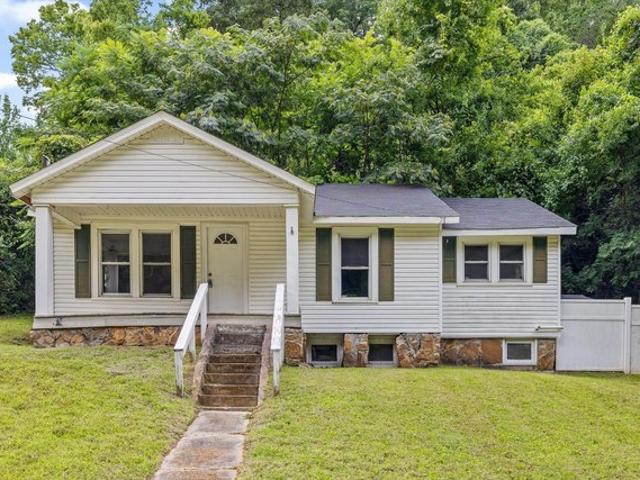 215 Glendale Dr, Chattanooga, TN 37405