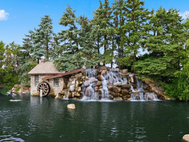 215 Grays Drive