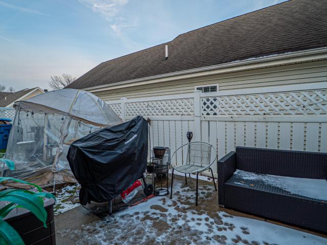 215 Dundee St, Valparaiso, IN 46385 | MLS #832495