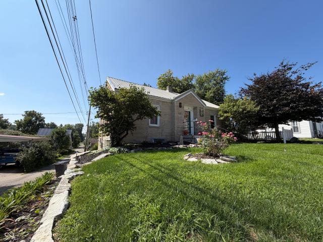 215 E 5th Street