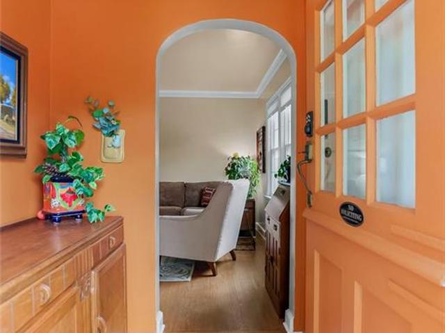 215 E 73rd Street