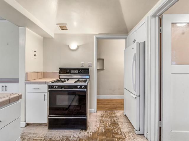 215 E Clinton Ave, Fresno, CA 93704 | MLS #644256