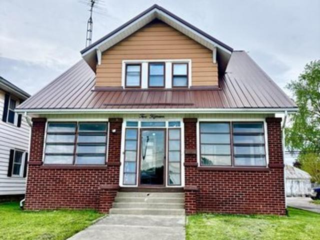 215 E Livingston St, Celina, OH 45822