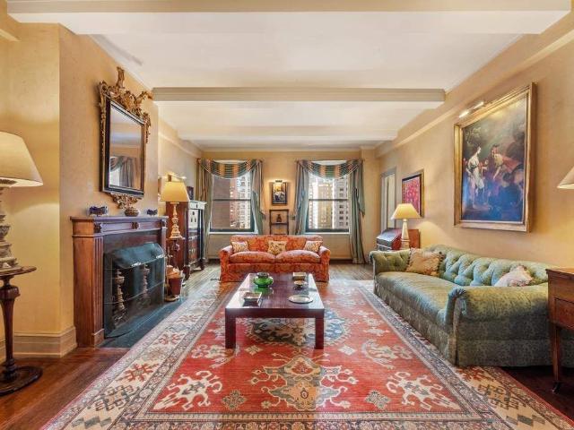 215 East 72nd Street, New York, NY