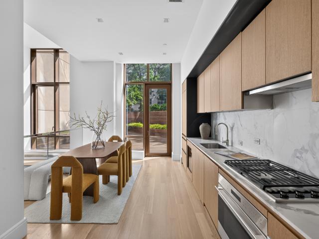 215 East 19th Street, New York, NY