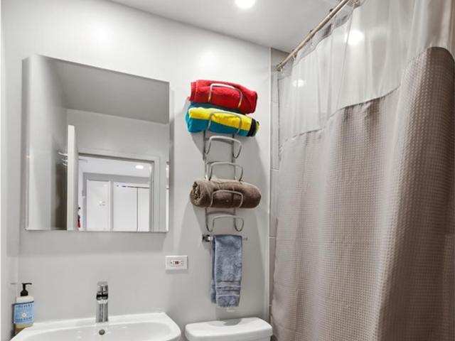 215 East 24th Street, Unit 820