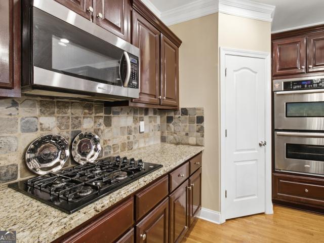 215 Fox Glove Drive