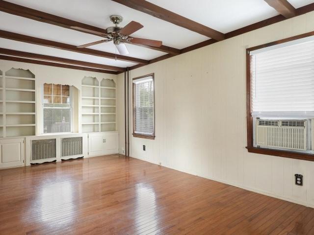 215 Fairfield Ave