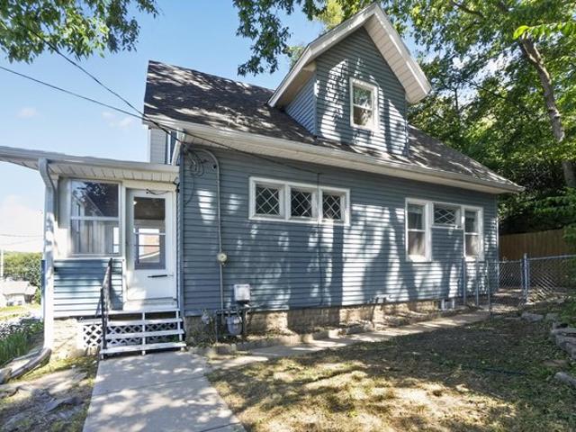 215 Franklin Ave, Council Bluffs, IA 51503