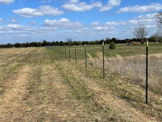 215 Freeman Rd, Denison, TX 75021