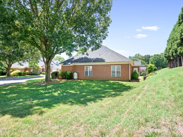 215 Knops Nob Road